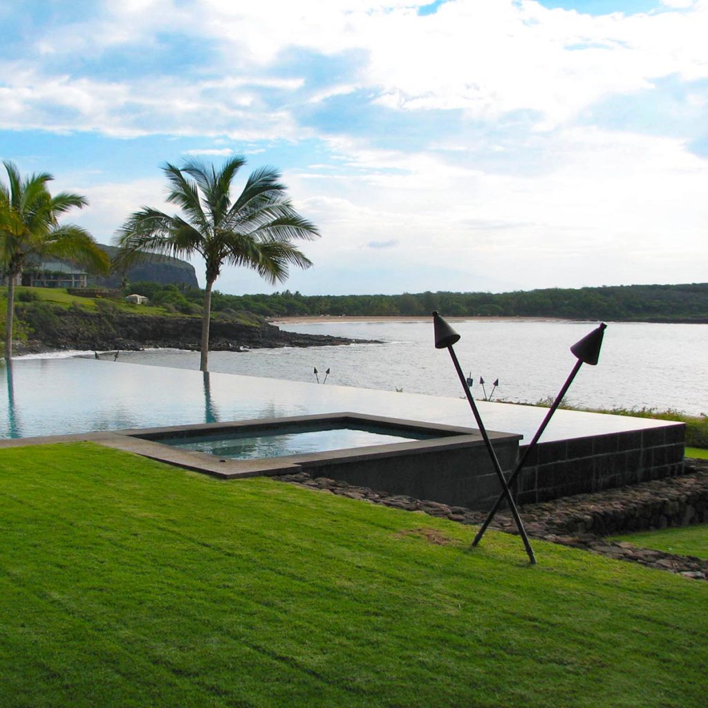 Traditional Copper Hawaiian Tiki Torch - Tiki Torches from Hawaii